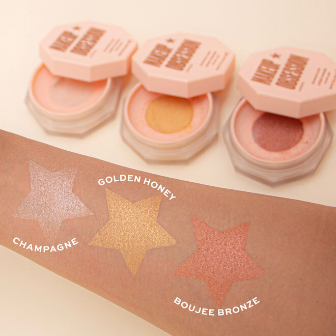 Makeup Obsession Shimmer Dust Highlighter | Revolution Beauty