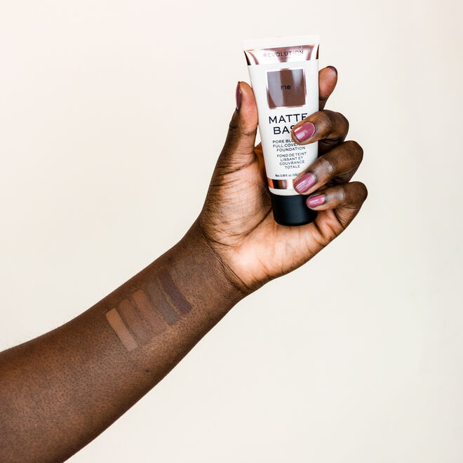 Matte Base Foundation F18 | Revolution Beauty