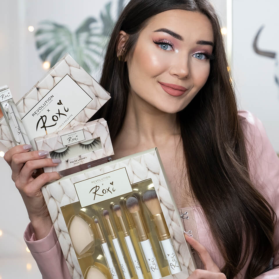 Revolution Beauty | Berceau de Makeup Revolution, Revolution Skincare ...